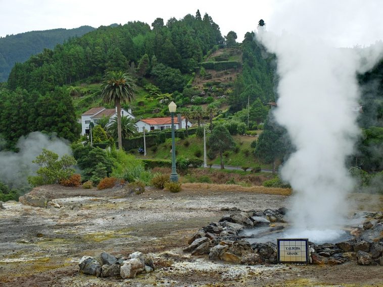 Azores Hot Springs: Furnas, an amazing remote SPA in Europe | Guide to ...