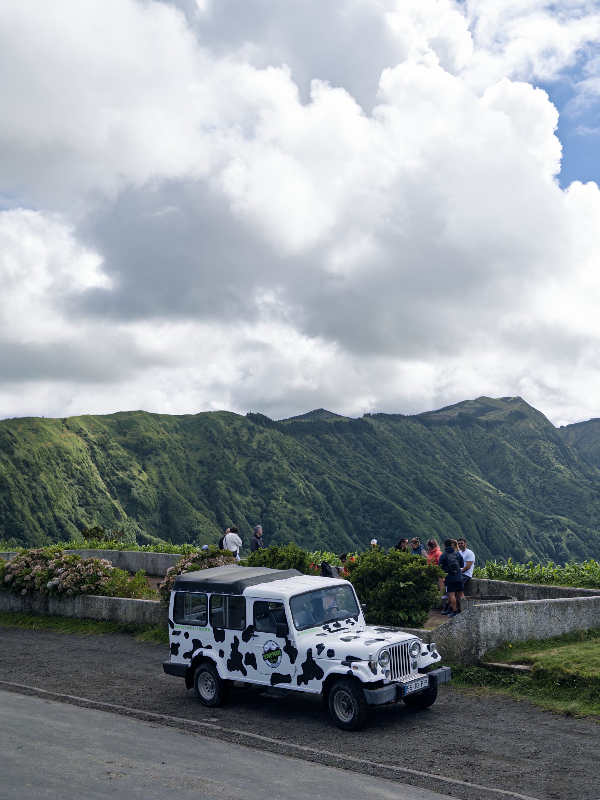 Safari Azores | Jeep Tours 4×4 em São Miguel, Açores – Guide to The Azores
